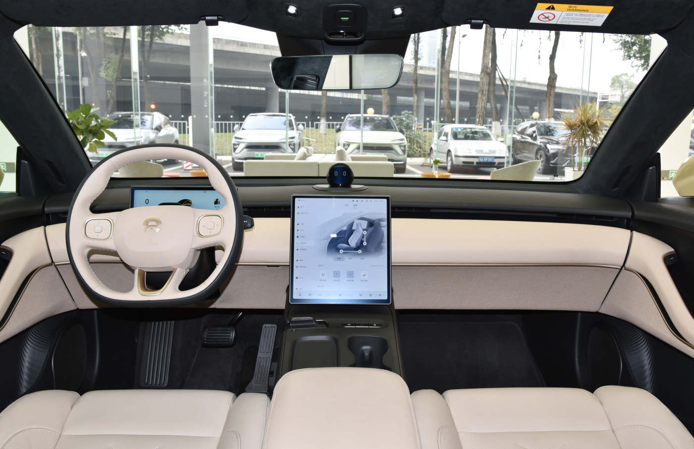 NIO Et5
