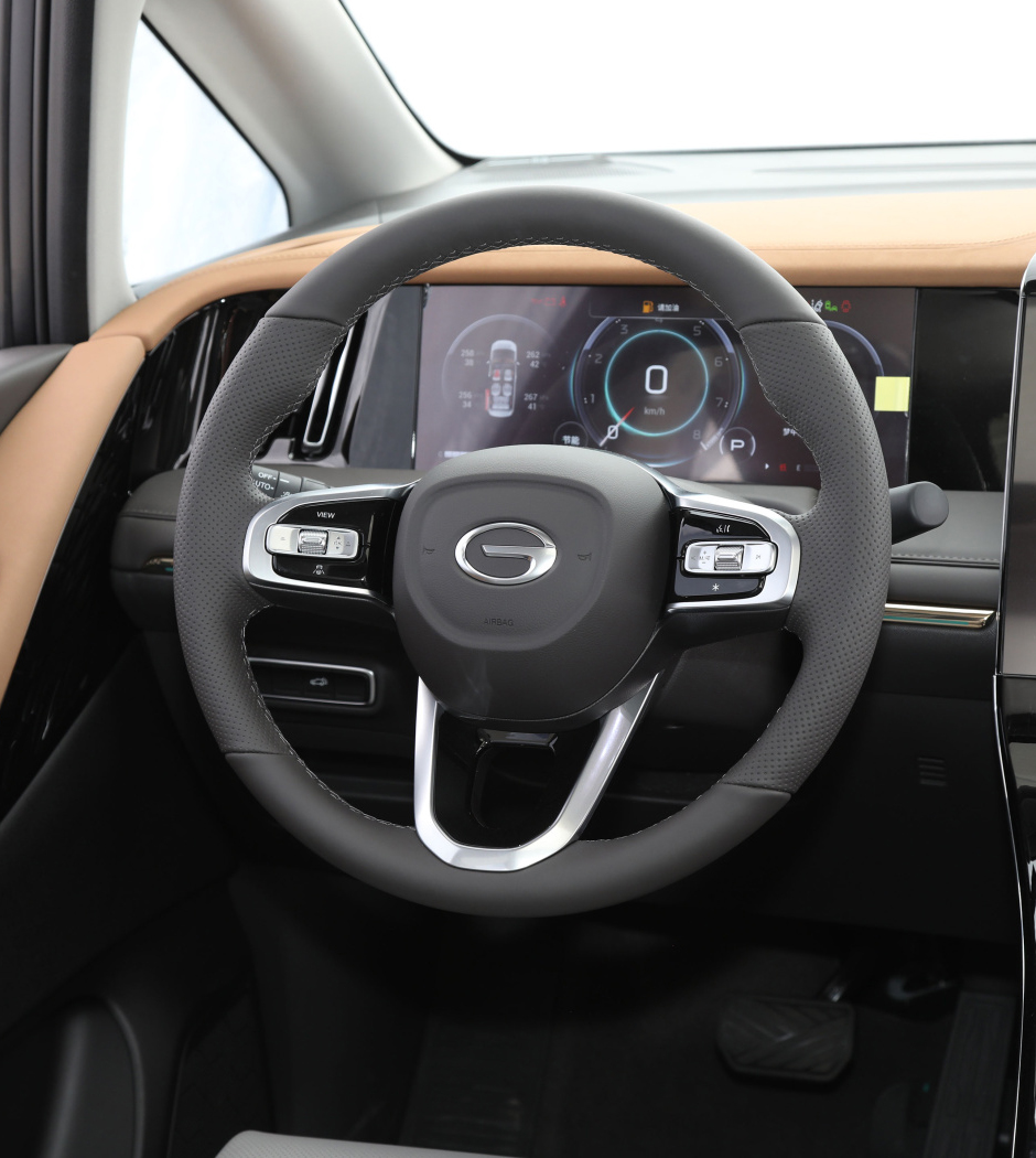 GAC TRUMPCHI M8 Master