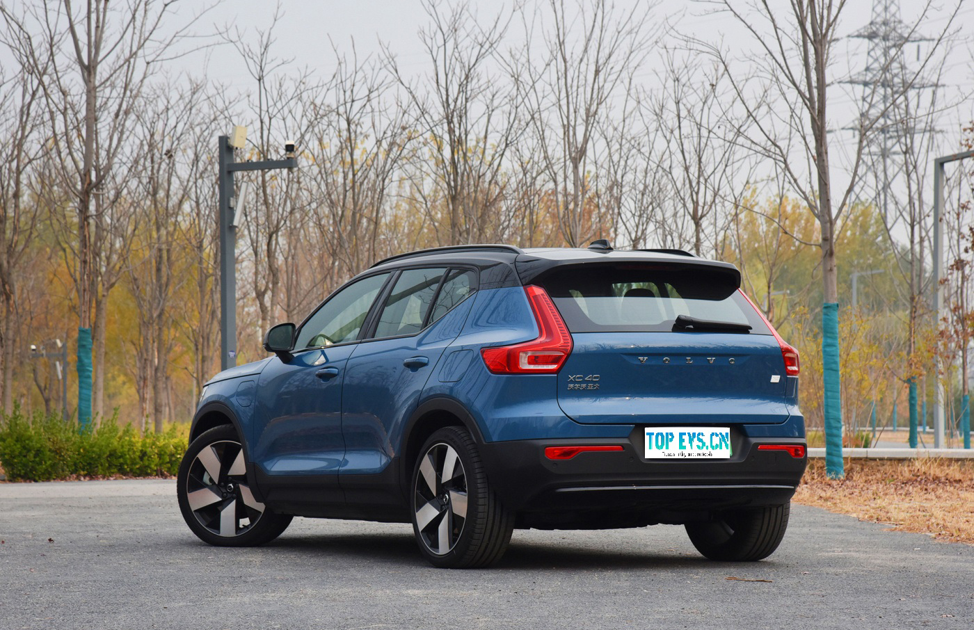 VOLVO XC40 EV