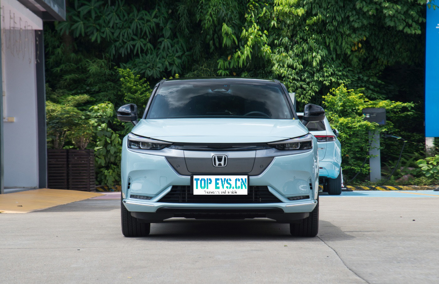 Honda e:NP1
